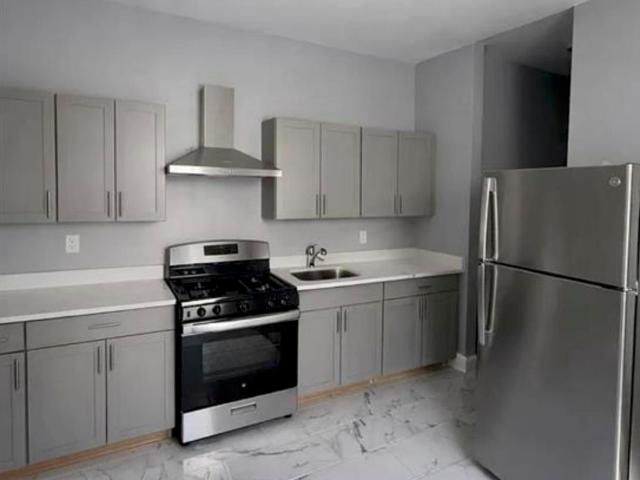 138 Bayview Ave