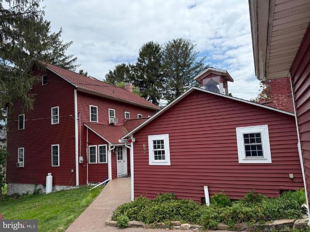 138 Berry Lane