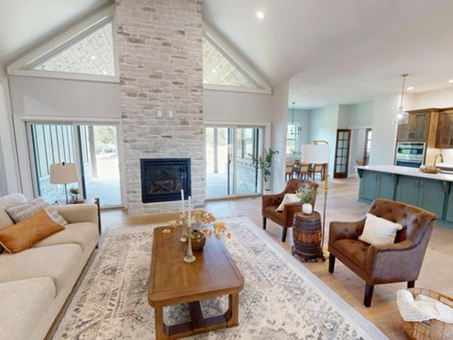 138 Brady Ln, Republic, MO 65738