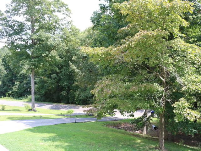 138 Burl Oaks Drive NE