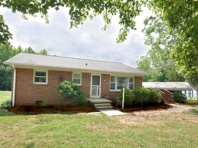 138 Gibson Rd, Mebane, NC 27302
