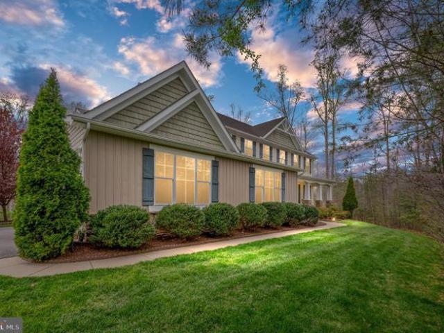 138 Donovan Ln, Stafford, VA 22556