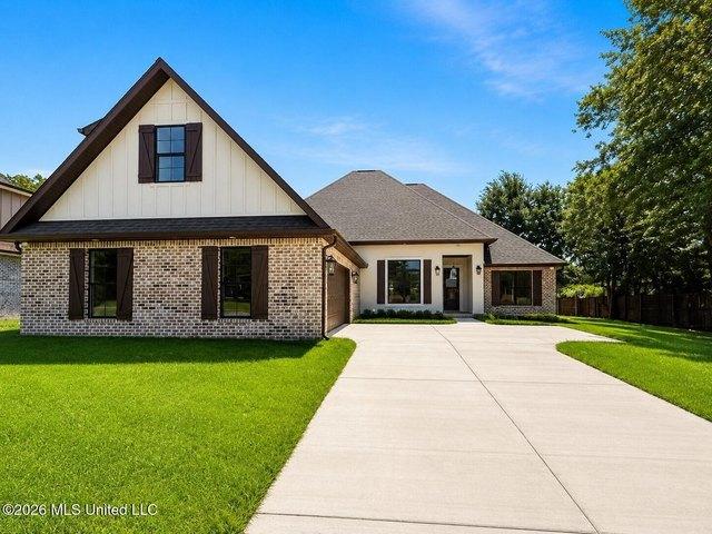 138 Destiny Oaks Dr, Long Beach, MS 39560