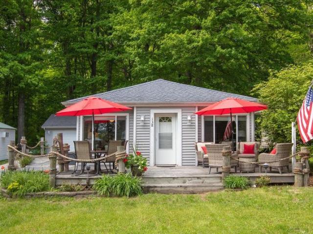 138 Diamond Isle, Cassopolis, MI 49031 MLS# 24022761