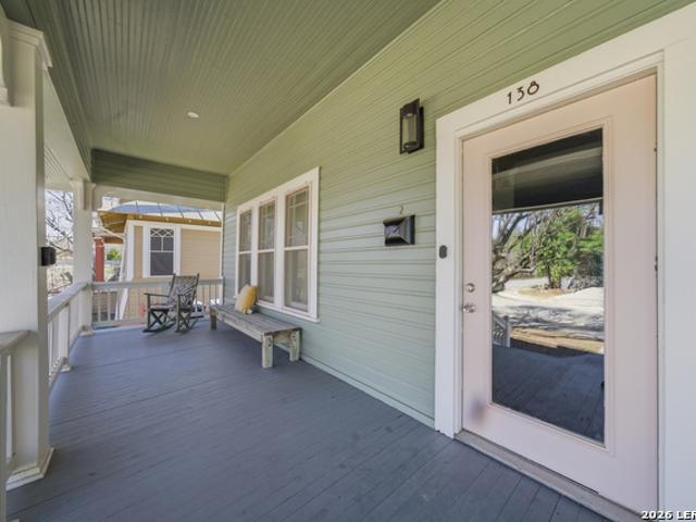 138 Dunning Ave