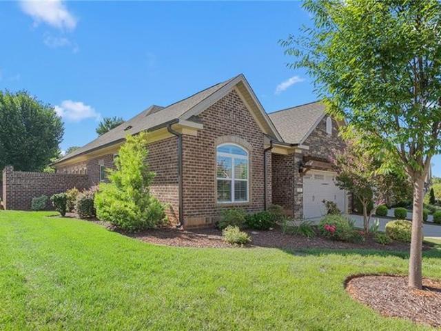 138 Dunvegan Ln, Burlington, NC 27215