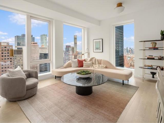 138 E 50th St Apt 44B, New York, NY 10022