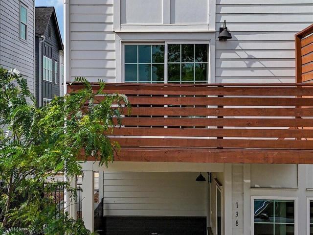 138 E 19th Street