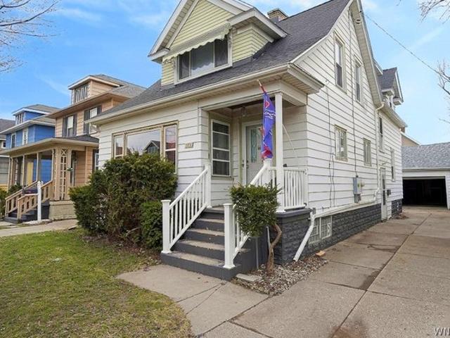 138 E Hazeltine Ave, Buffalo, NY 14217