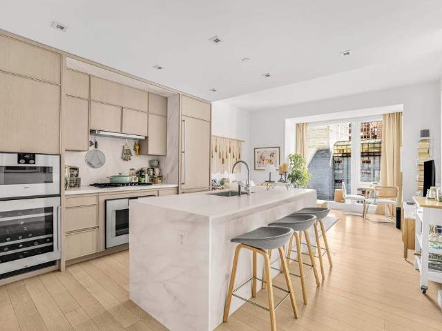 138 East 50th Street, New York, NY