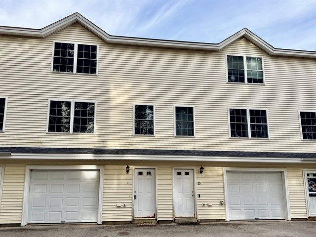 138 Exeter Rd Apt 11, Epping, NH 03042