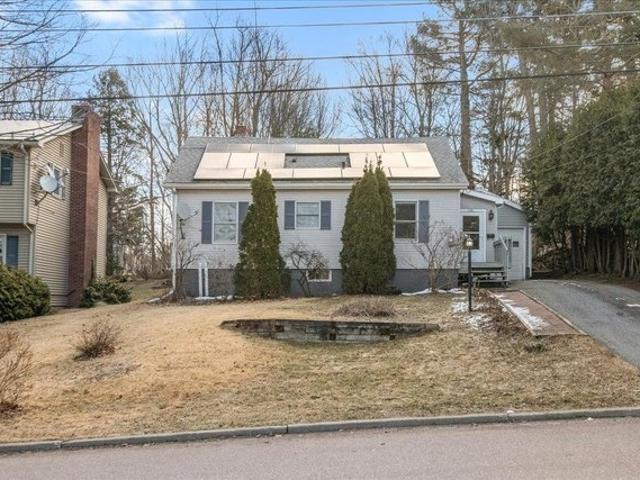 138 Foster St, Burlington, VT 05401