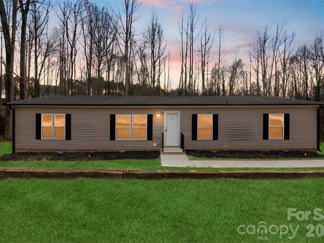 138 Key W Ln, Mooresville, NC 28115 | MLS #4301 | Compass