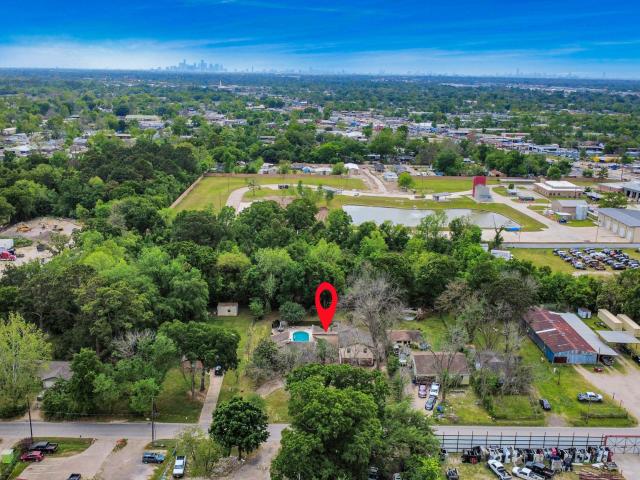 138 Hambrick Rd, Houston, TX 77060 | MLS #98359 | Compass