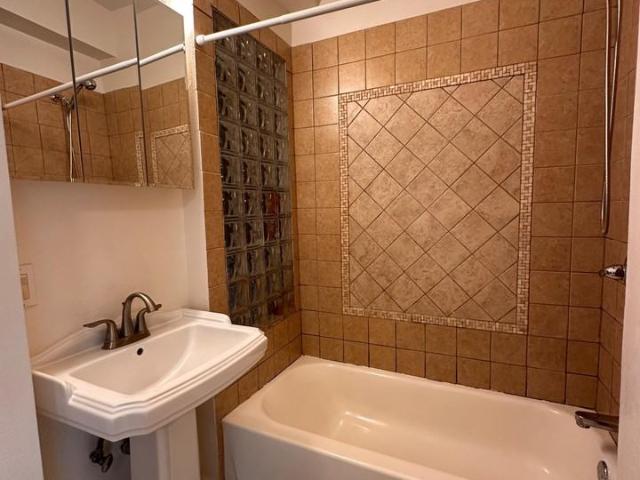 138 Hyde St Studio Apartment for Rent at 138 Hyde Street, San Francisco, CA 94102 Tenderloin