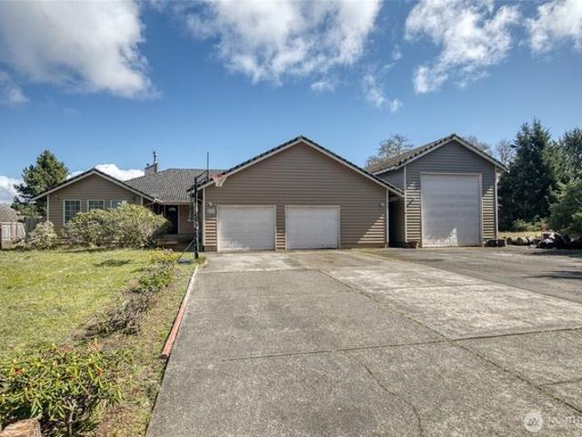 138 Olympic View Ave NE, Ocean Shores, WA 98569