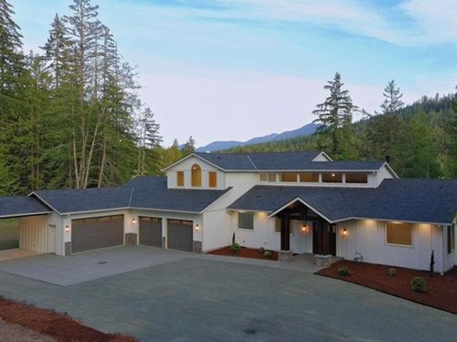 138 Lostwood Ln, Sequim, WA 98382