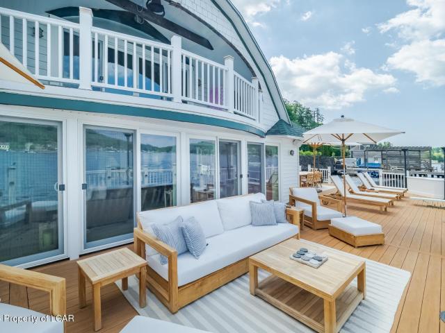138 Lakeside Drive