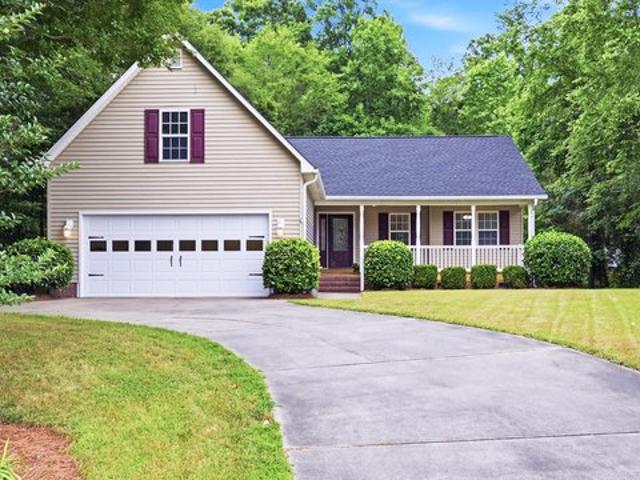 138 Leonard Dr, New Bern, NC 28560