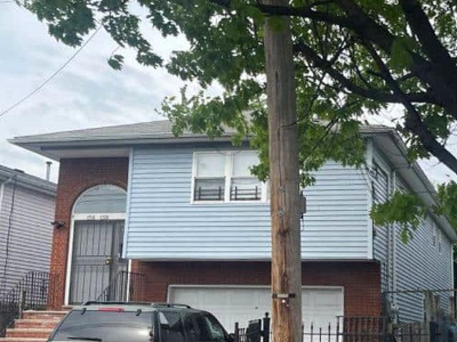138 N 13th St