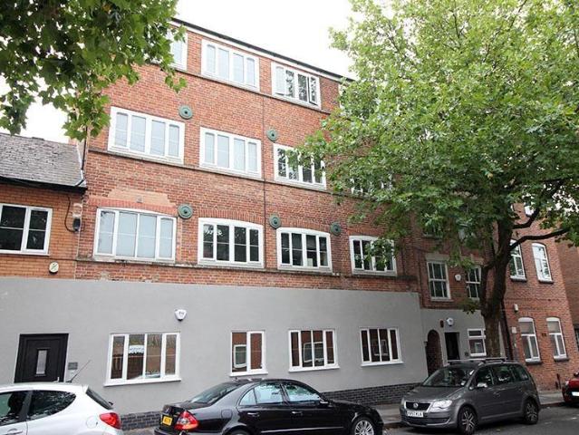 138 North Sherwood Street Flat 1. 5 bed flat to rent £2,925 pcm £675 pw