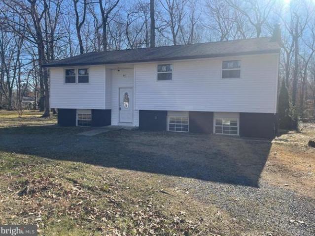 138 Nelson Dr, Monroe Township, NJ 08094