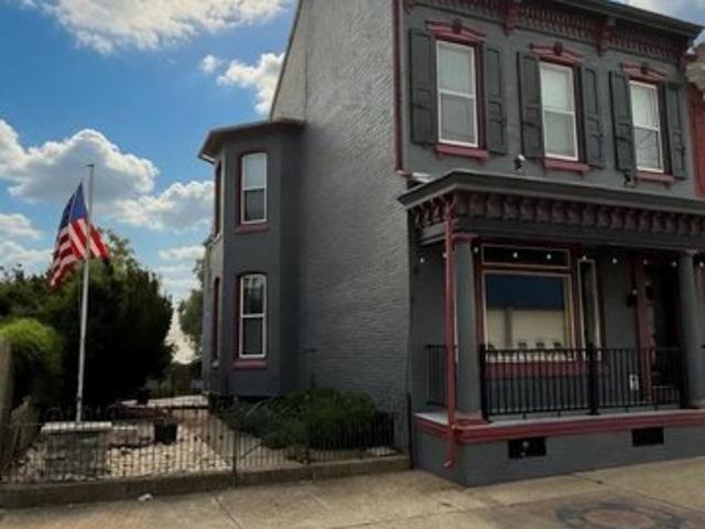 138 S 4th St, Hamburg, PA 19526