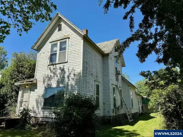 138 S 3RD ST, INDEPENDENCE, OR 97351 Single Family Residence F.