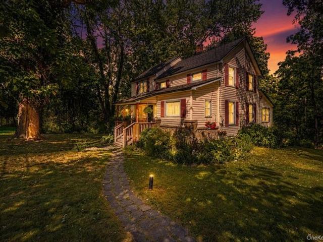138 S Ohioville Rd, New Paltz, NY 12561