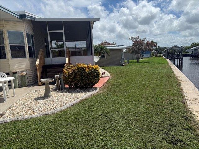 138 S Saint Thomas Cir, Apollo Beach, FL 33572