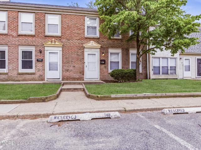 138 Stratford Place