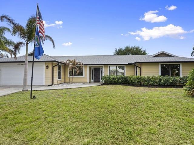 138 SW Airview Ave, Port Saint Lucie, FL 34984