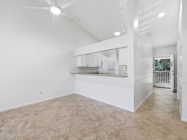 138 Pebble Shores Drive, 201, Naples, US, FL