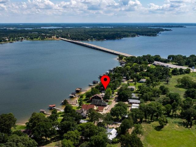 138 Pin Oak Drive