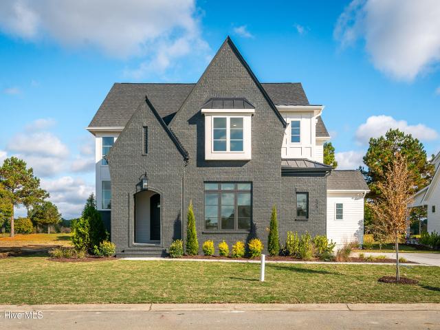 138 Pine Tree Point
