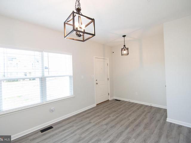 138 Regulator Drive N