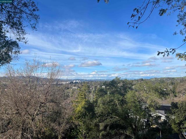 138 Rudgear Dr, Walnut Creek, CA 94596 | MLS #41120 | Compass
