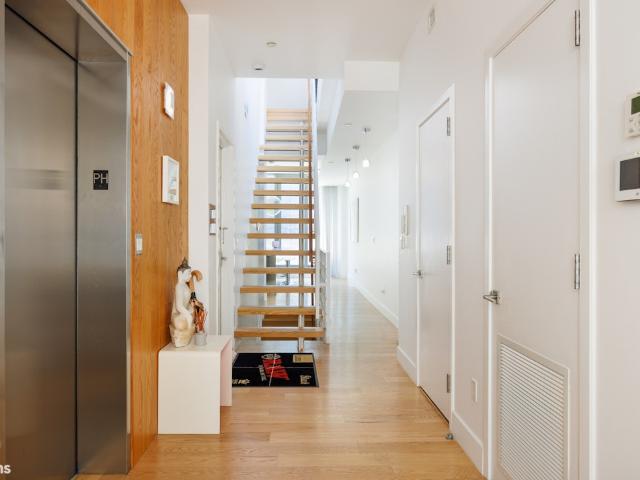 138 W 19TH Street PH