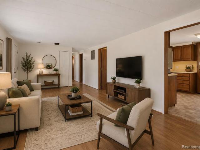 138 W Hunters Creek Road