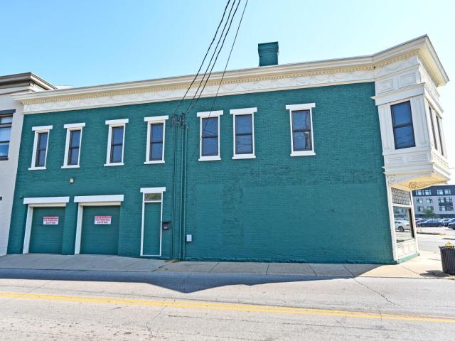 138 W Pike Street