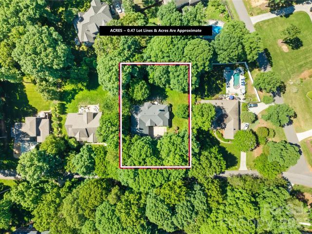138 Woodstream Circle