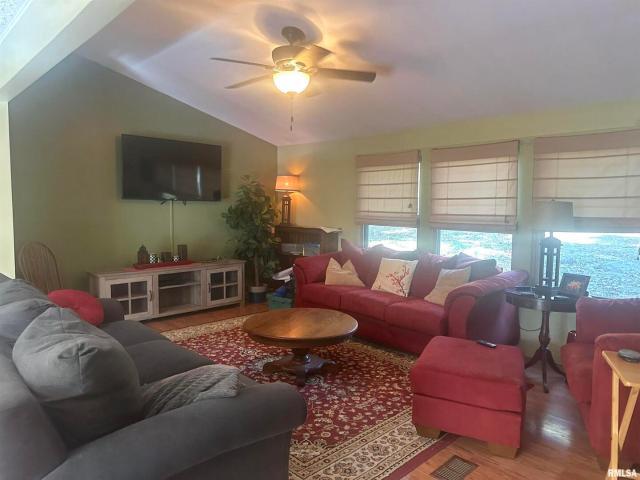 138 Worthen Road