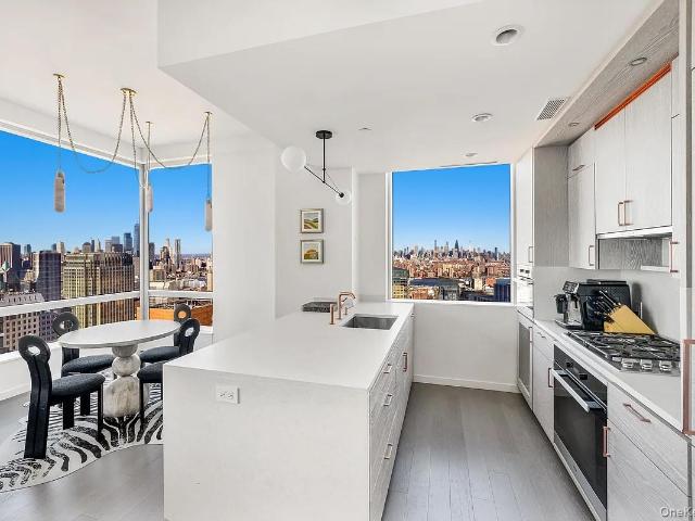 138 Willoughby Street 48A