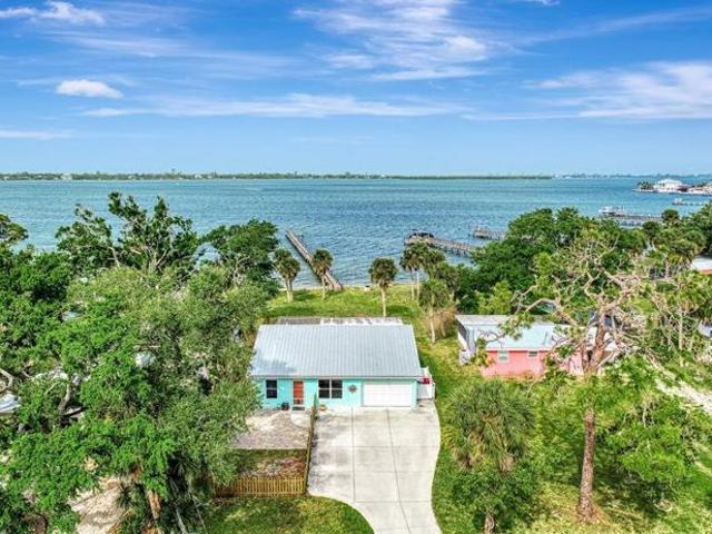 138 Winson Ave, Englewood, FL 34223