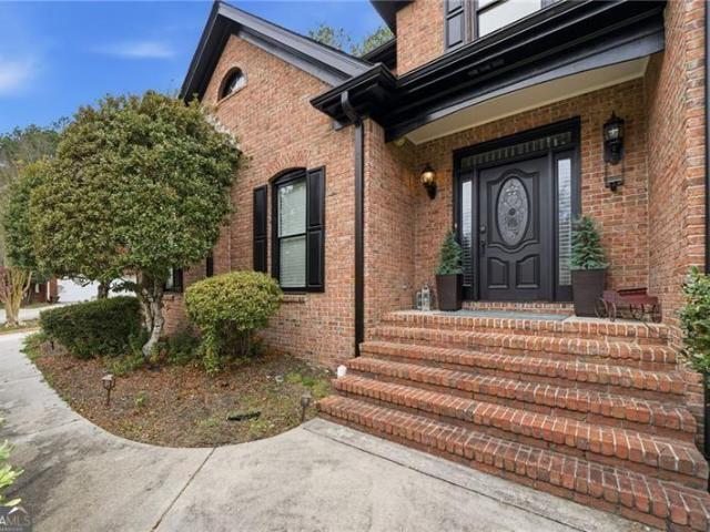 138 Tara Boulevard