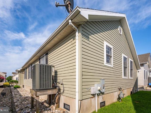 138 Yawl Drive