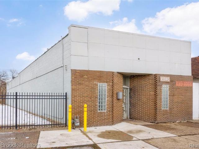 13940 Gratiot Avenue