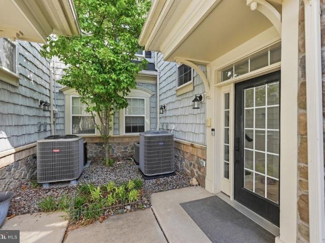 13940 Greendale Drive