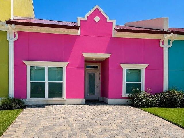 13941 Del Rio Dr, Pensacola, FL 32507