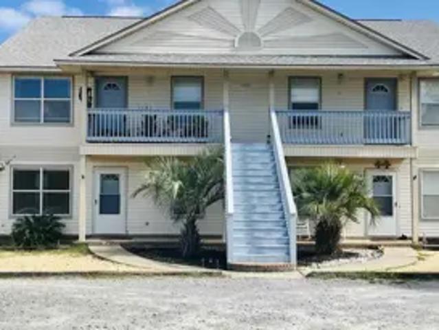 13944 River Rd, 2 beds, 2 full baths